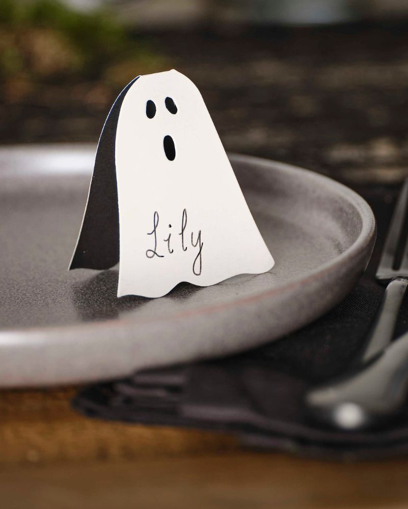 Pumpkin Spice Ghost Paper Place Cards